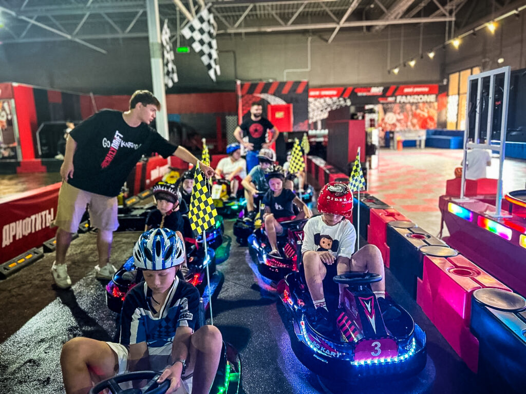 Crazy Drift Внуково картинг. Цена и адрес в Москве.